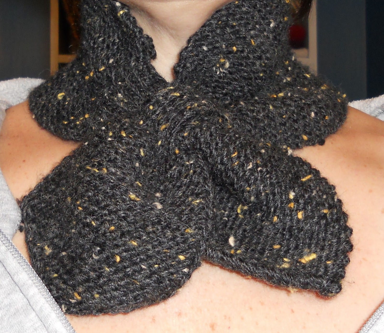 SewItMakeItBakeIt: Martha Stewart neck scarf completed
