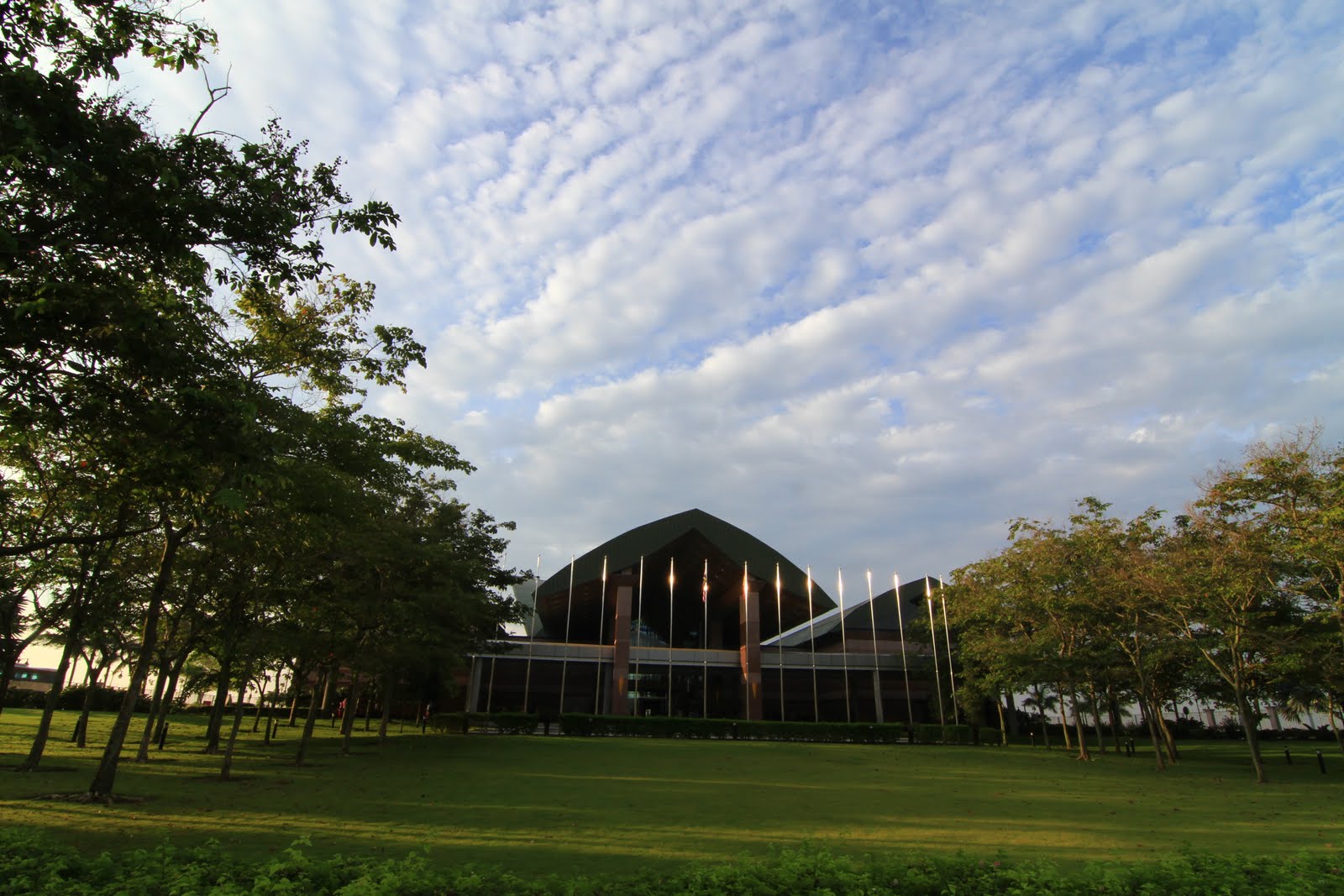 Ummu Asiah: LIFELINE 4 GAZA: Menyambut kepulangan WIRA di Kompleks ...