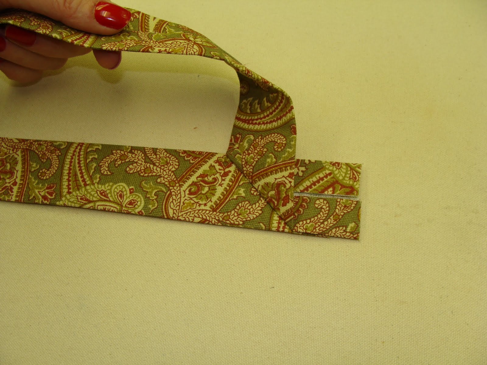 Rowley Company: How-To: Inset Banding with a Mitered Corner