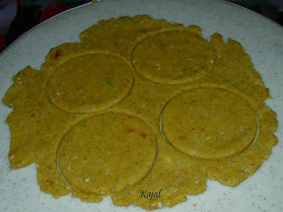 Kajal's.... - Recipes with Step by Step Pictures...: Vada