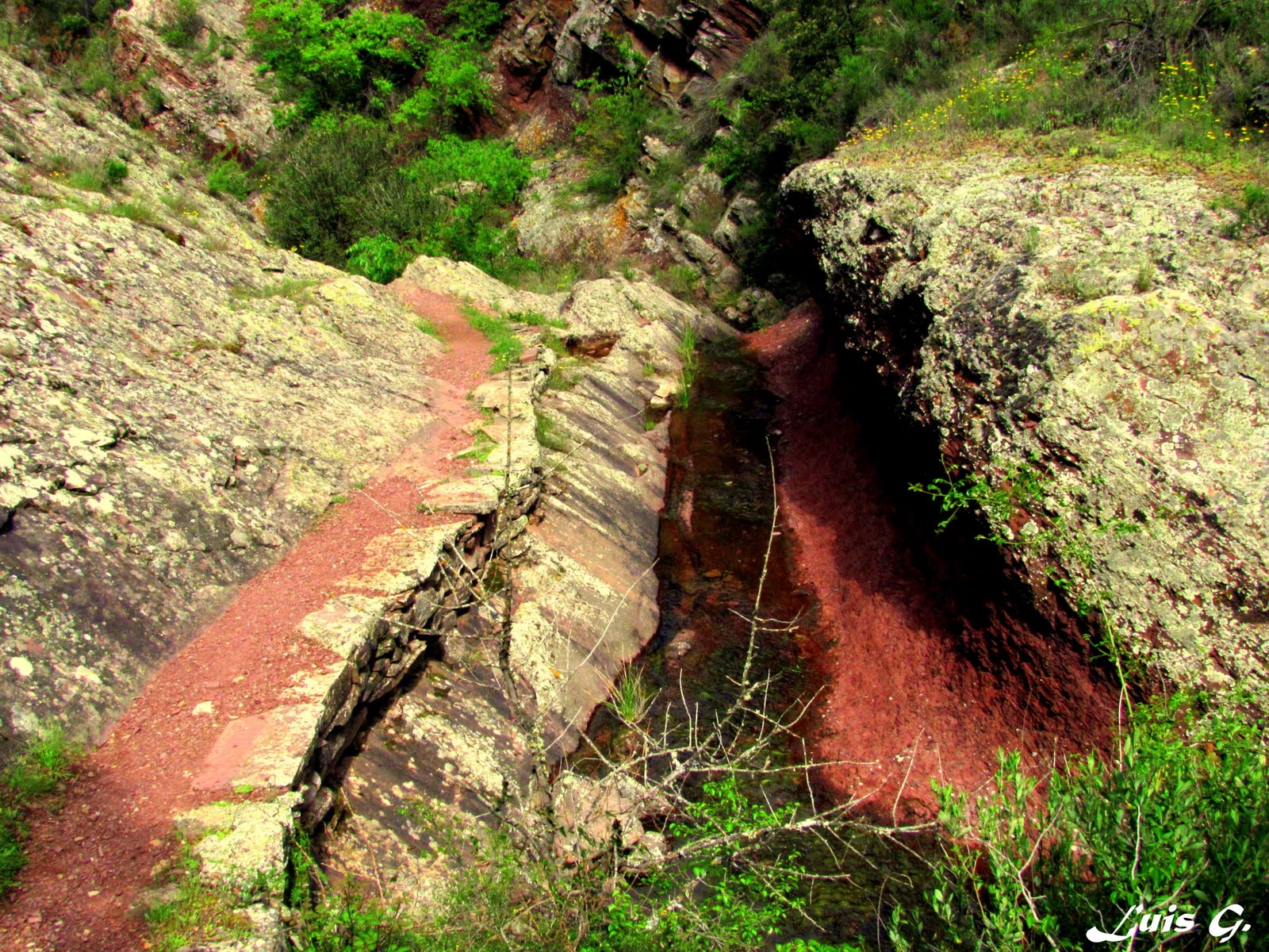 UN SOÑADOR POR LAS CUMBRES: El barranco