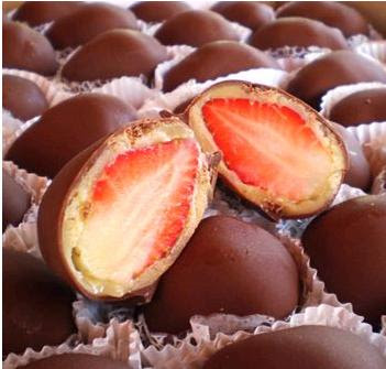 RECEITAS DA TIA HENEI: Bombons de morango