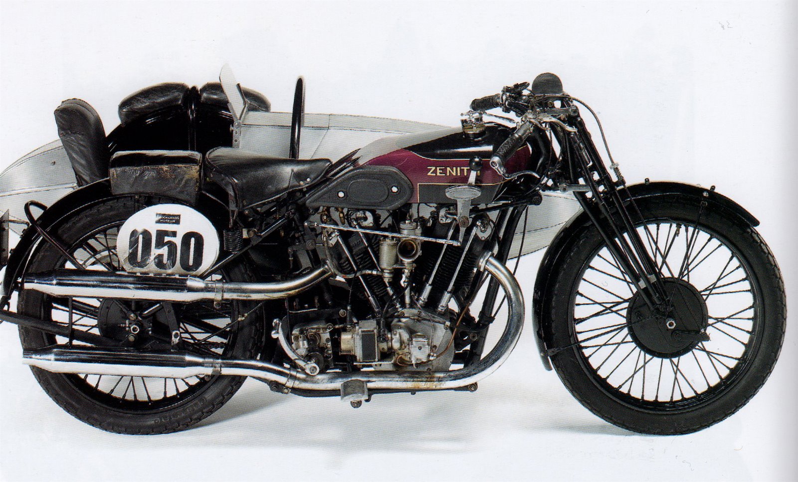 Girl on an old motorcycle: Post your pics! | Page 2231 | Adventure Rider