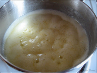 Mom's Cafe Home Cooking: Making Ghee