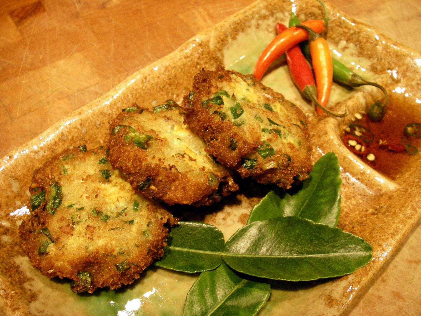 Eating Well in Gig Harbor: Tort Man Pla - Thai Style Fish Cakes