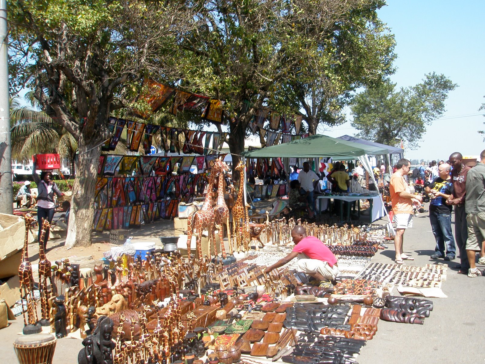 Digital no Índico: Feira de Artesanato de Maputo