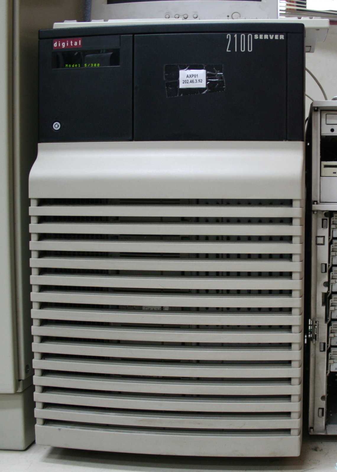 Catatan Harian Muh. Sirojul Munir: Cara Login ke DEC Alpha Server 2100