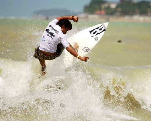 Wetworks: Brasileiro de Surf - Matheus Faria na final da Mirim