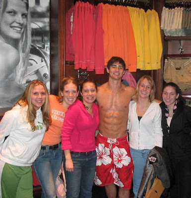 ALPHAMAG: GALLERY//ABERCROMBIE & FITCH STORE GREETERS