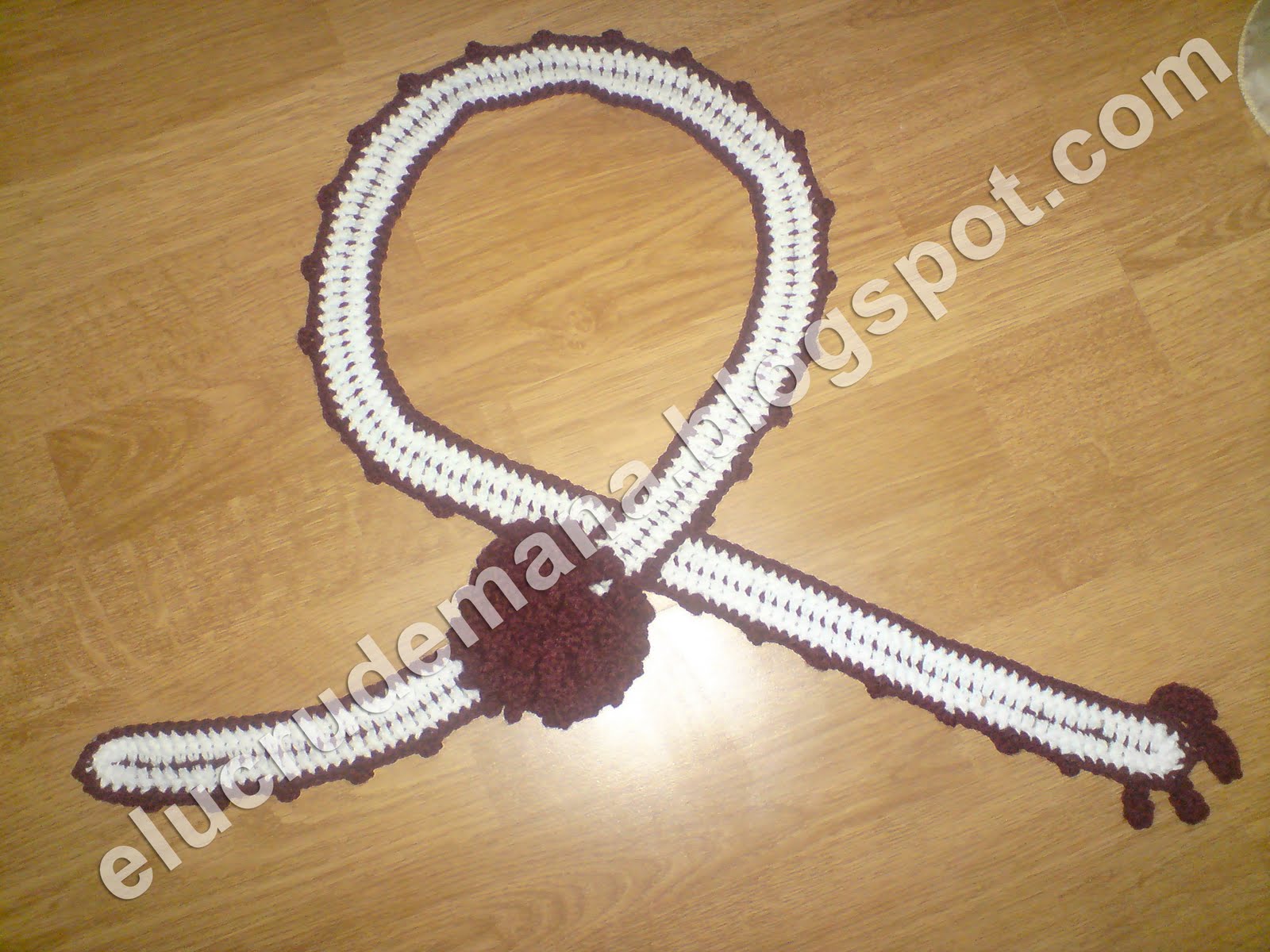 eLucru de mana: esarfa - colier crosetata