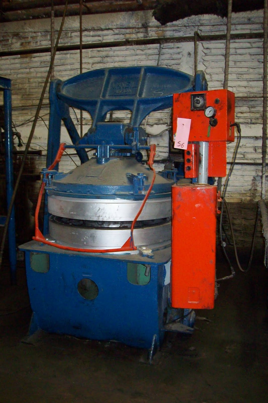 MACSA: Rubber Envelope Press- McNeil Machines
