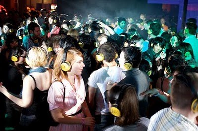 Inside São Paulo: Nokia Silent Disco for free in a nightclub tonight ...