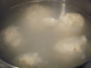 Ειναι μιαμ η μπλιαξ;: Knödel - Κν(ο)έντελ