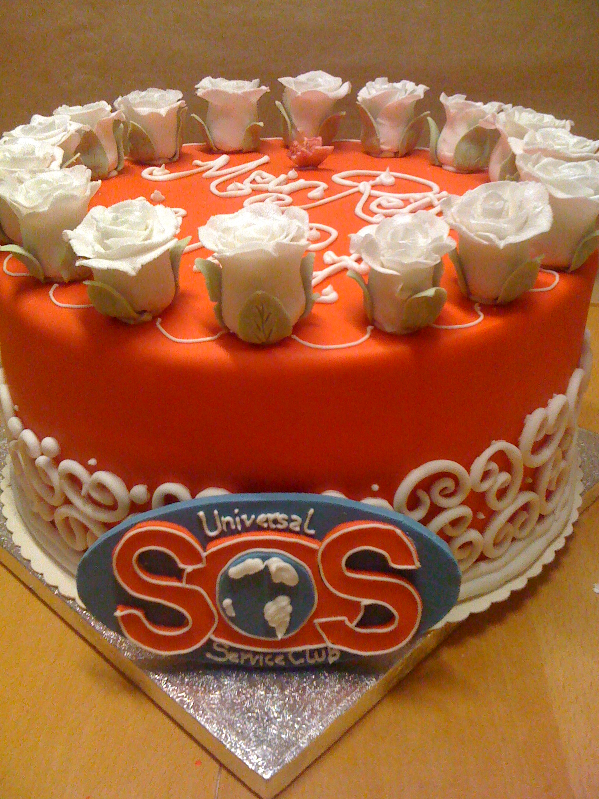 Manuela's Cake Art Studio: SOS Universal Cake