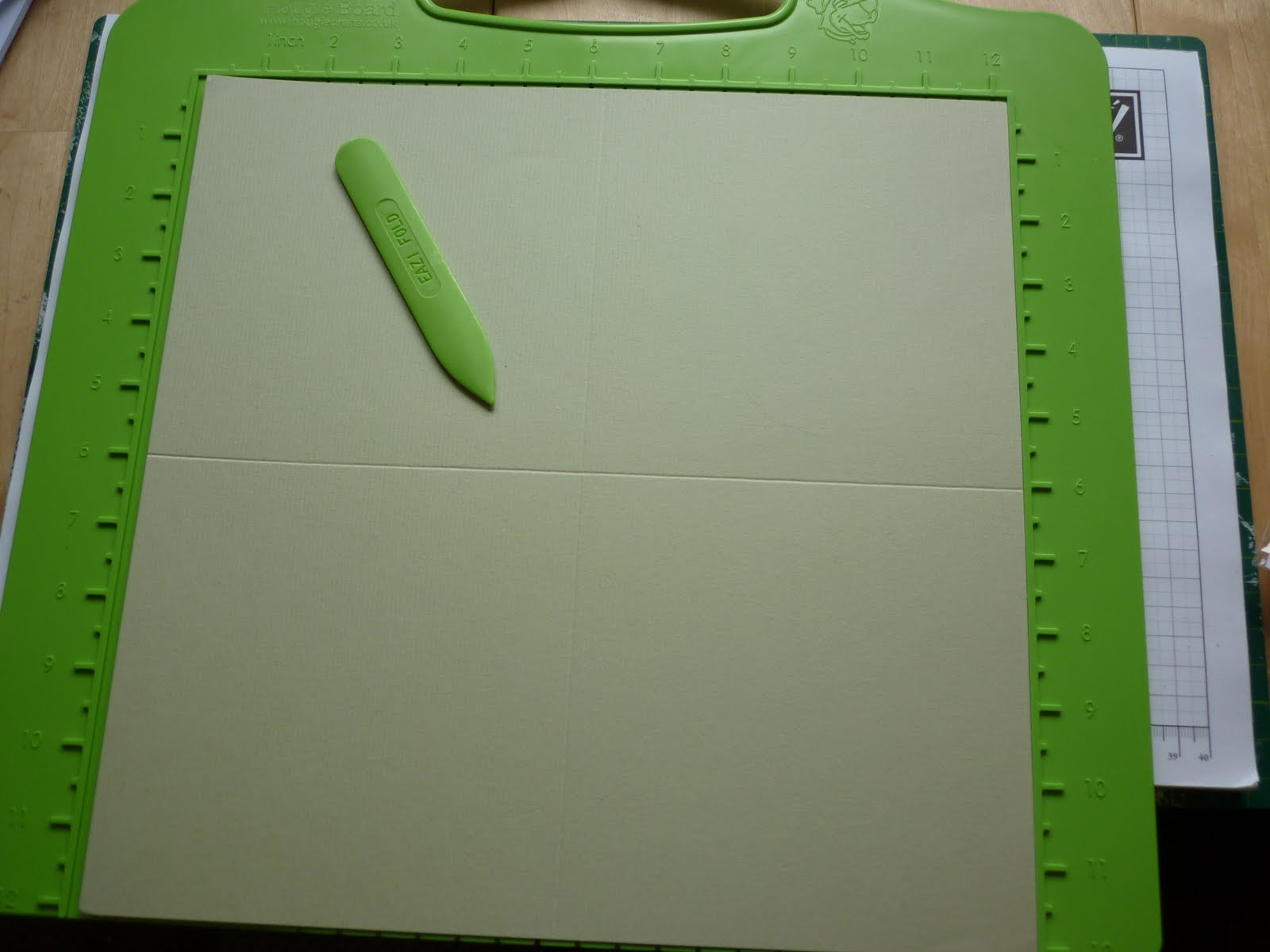 The Duck Pond: Hougie Board Tutorial - Folded Card with tag pocket
