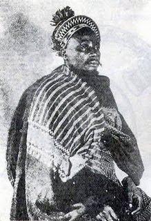 ANGOLA DO OUTRO LADO DO TEMPO...: Reis e Sobas: símbolos de Angola, de ...