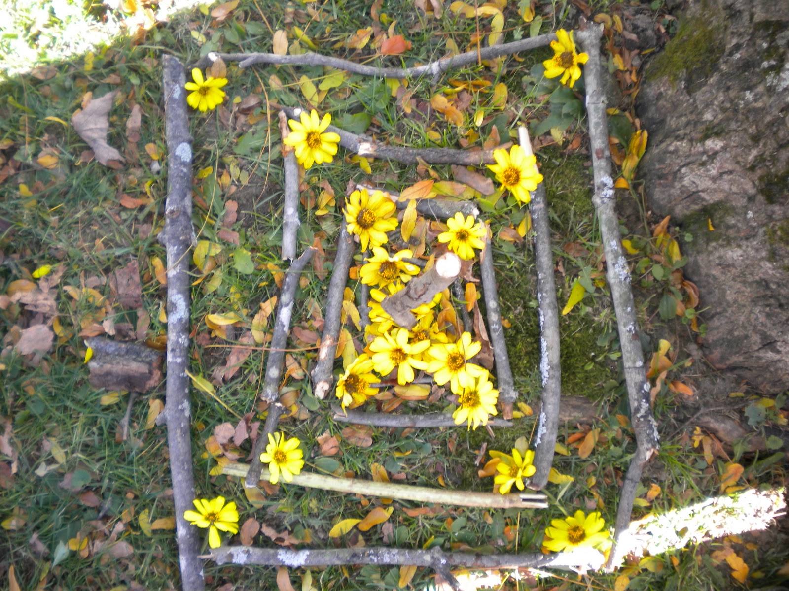 Waitsfield Elementary Art: More Andy Goldsworthy-inspired Nature Art
