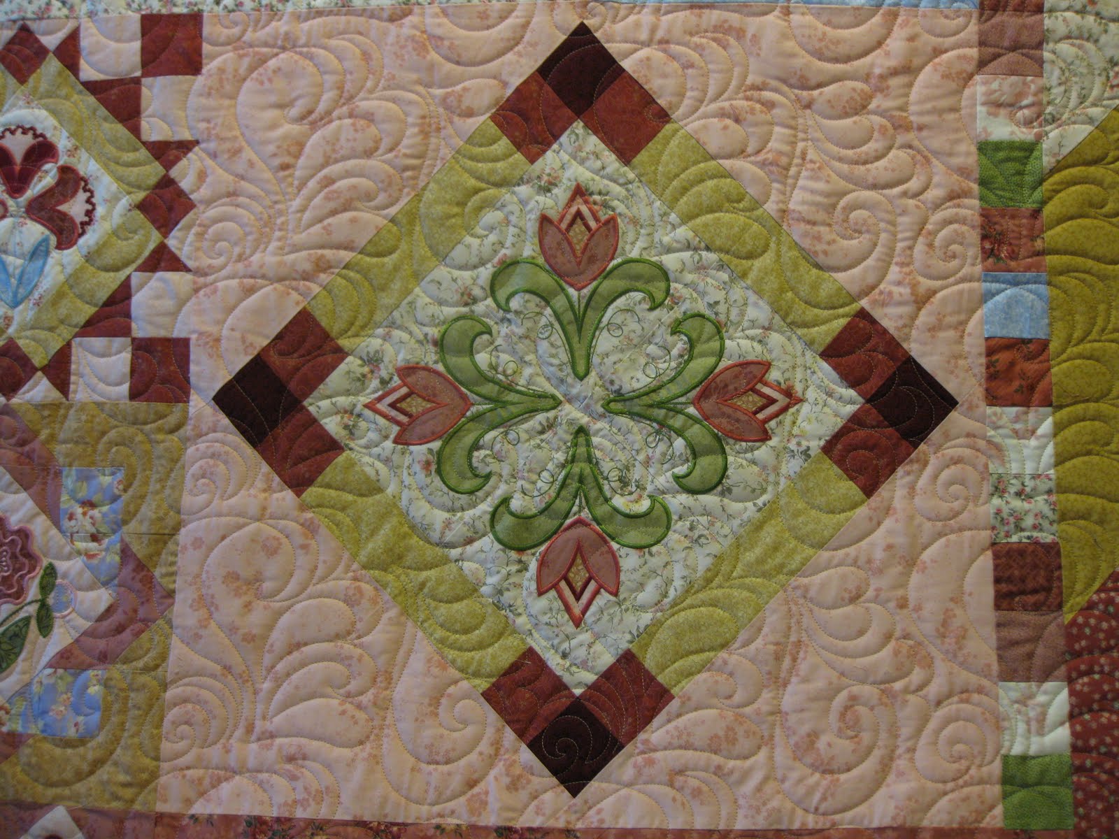 Millie's Quilting: Machine Appliqued and Embroidered Quilts