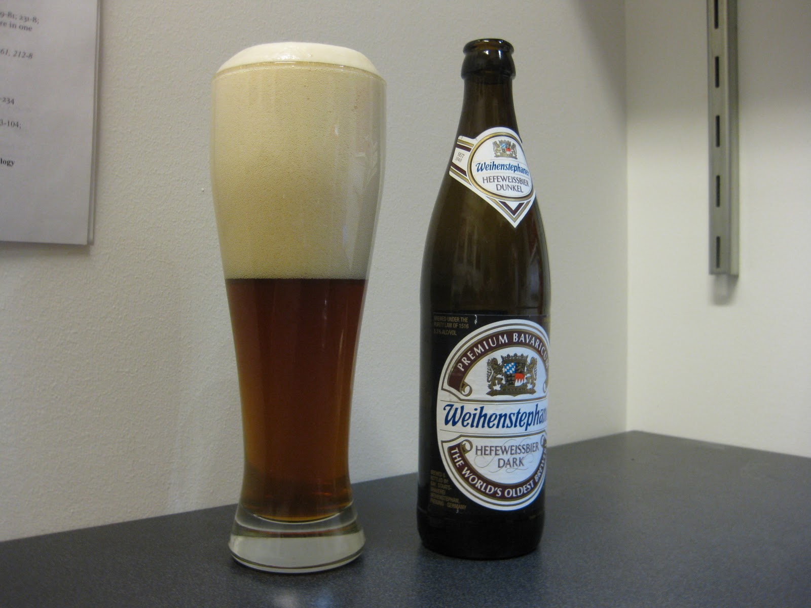 The IBU: Beer Review: Weihenstaphener Hefeweissbier Dunkel