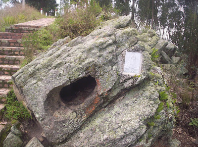 SENDERO A LA PIEDRA HUECA DEL PANTANO DE VARGAS