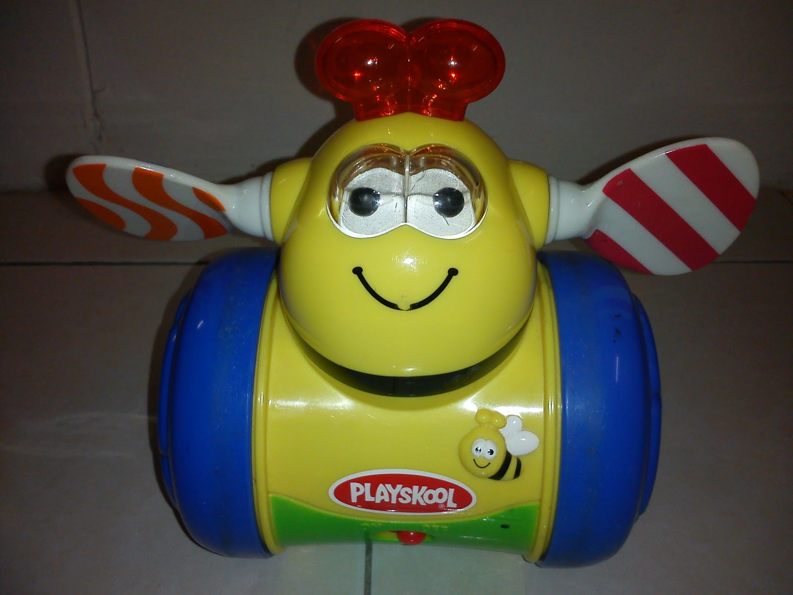 Little Inas Heaven: Playskool Crawl 'n Flutter Bee