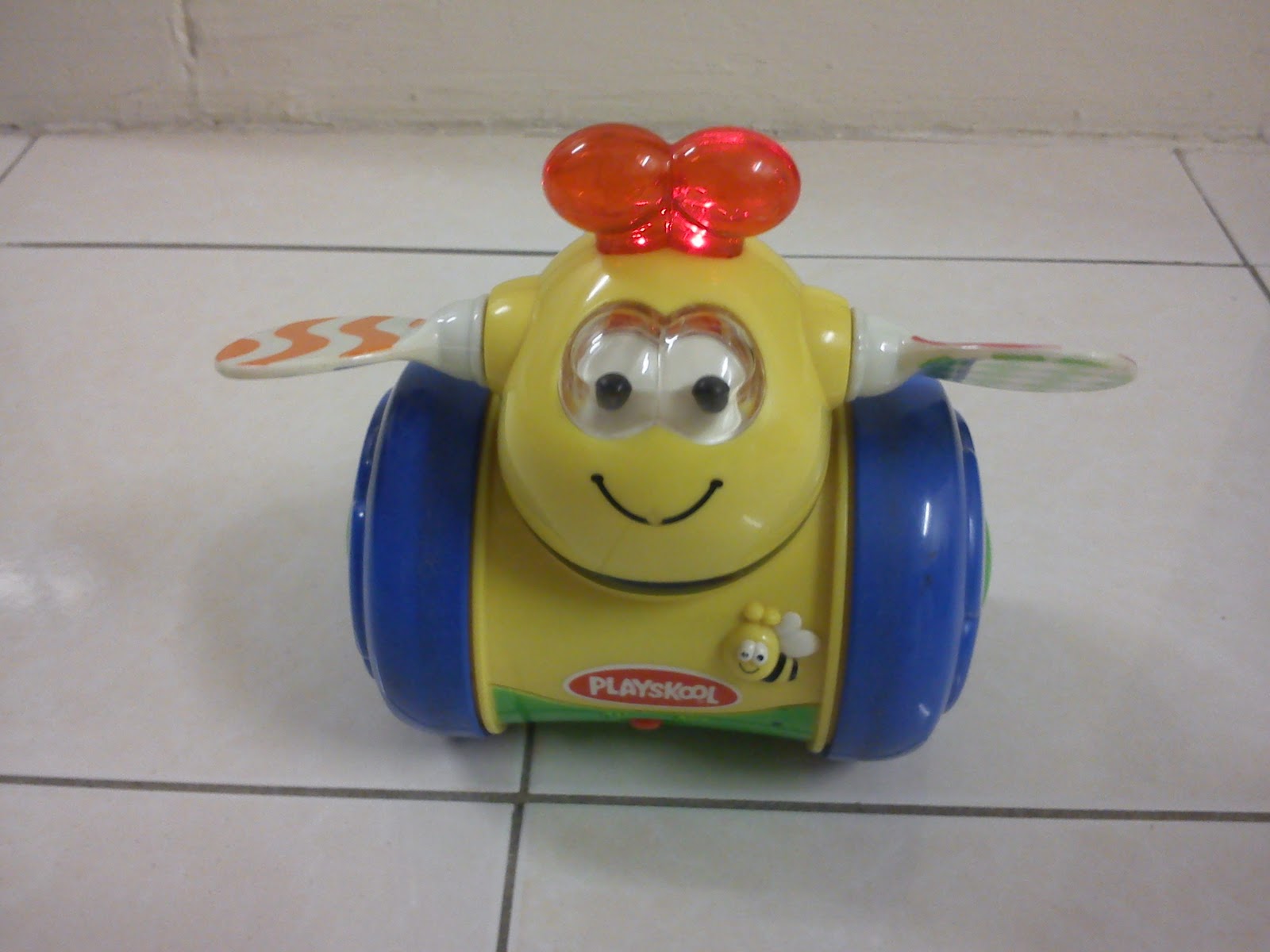 Little Inas Heaven: Playskool Crawl 'n Flutter Bee