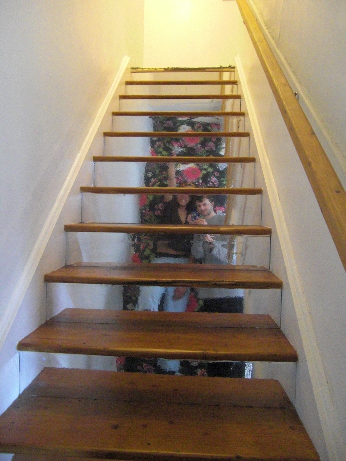 Artistic Vein: Boring Stairs TO Fashionable Stairs ( before&after)