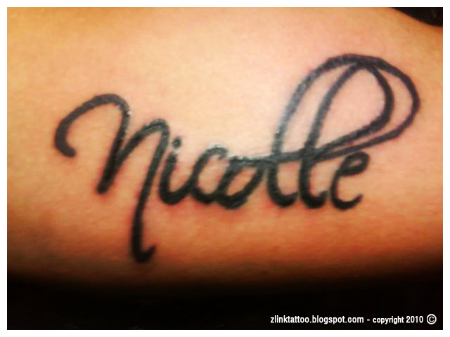 ZL INK TATTOO: TATTOO NOME NICOLLE