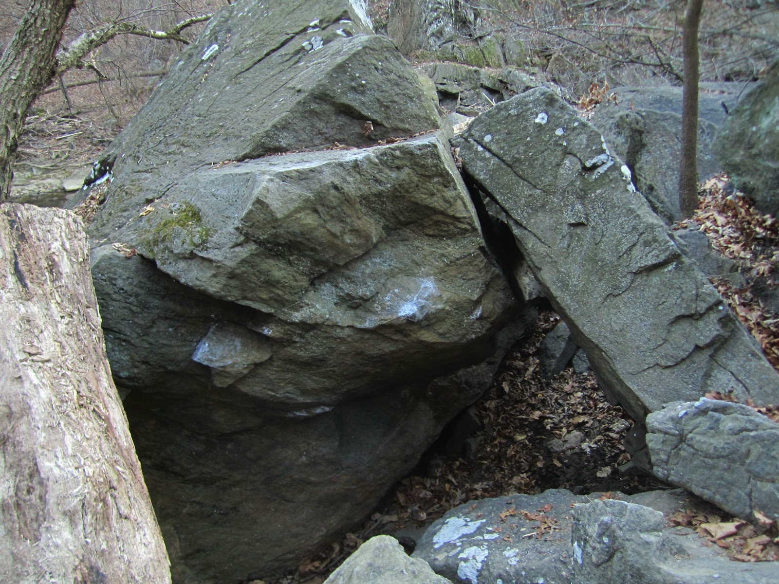 Robin's Bouldering Page: Northwest Branch