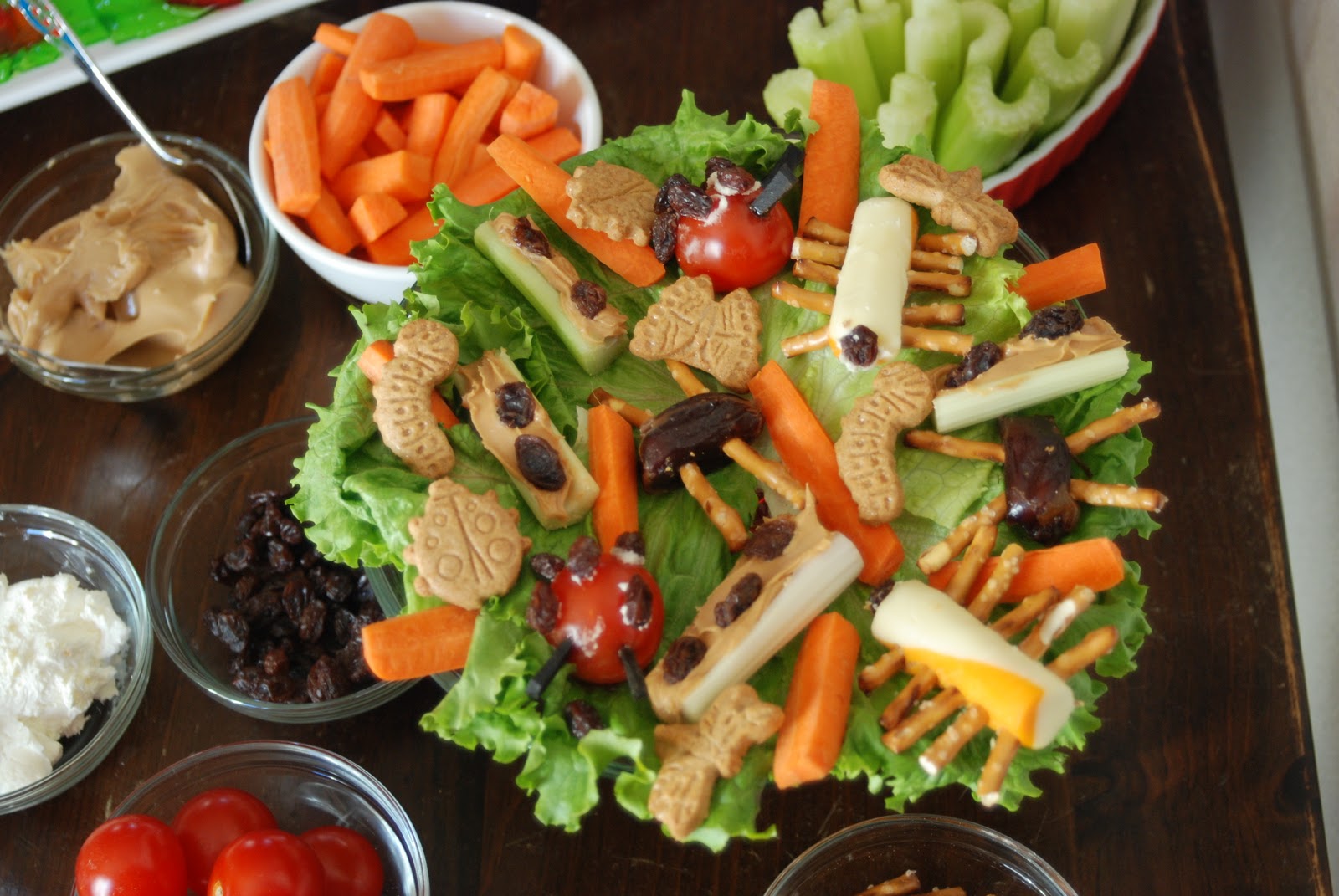 Mell and Sarah's Party Ideas: {Critters and Flitters} Double Party