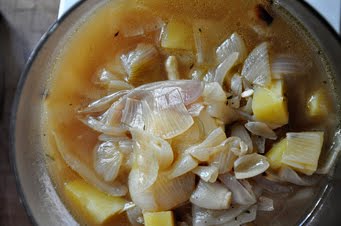 the parsley thief: Three Lily Soup