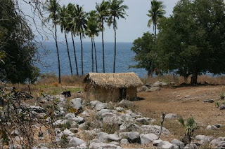 Lirik Lagu ; Di Pondok Kecil..