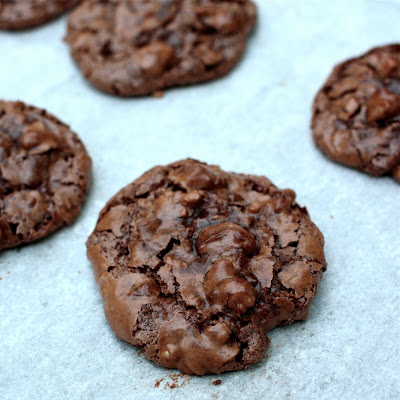 Under the High Chair: Chocolate Pecan Puddle Cookies