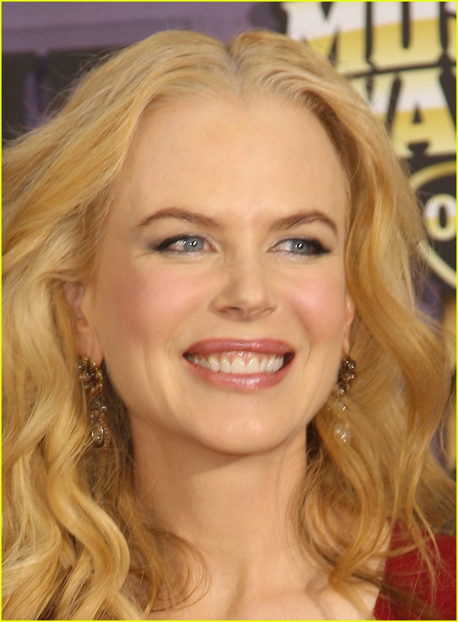 B-radley's blog: MILF Island