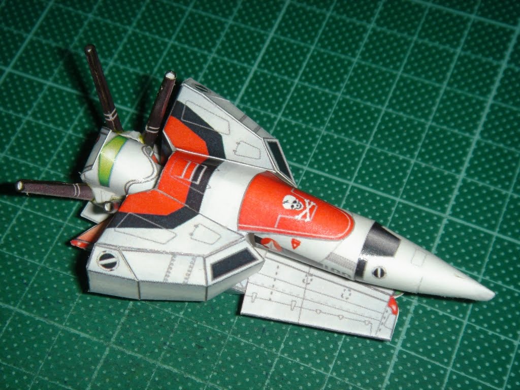 Evol's Paper Craft: 超時空要塞－戰鬥機器人 Macross - Valkyrie VF-1J