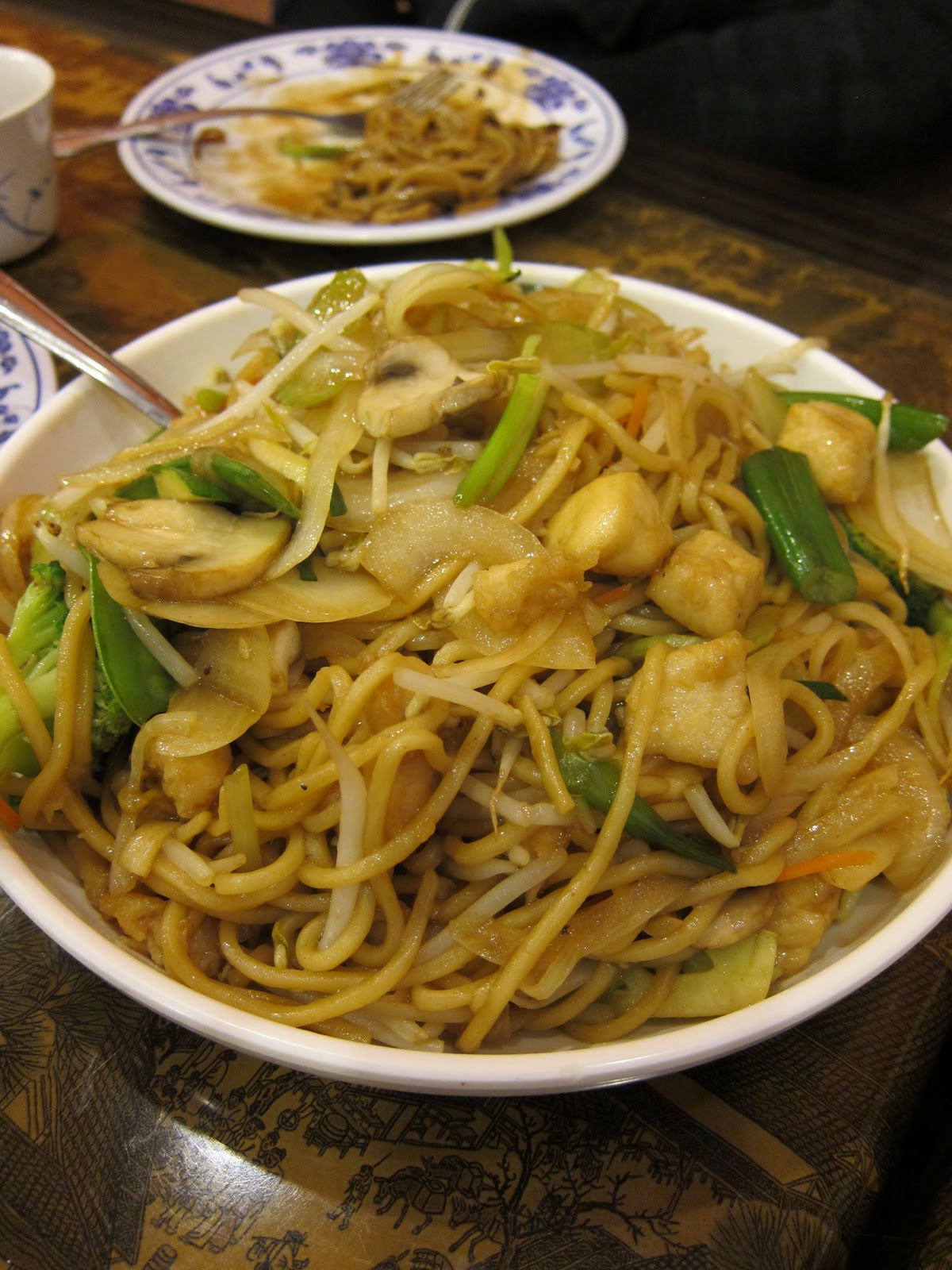 99 pLAtes: #8 - Cha Chiang Mein from Mandarin House