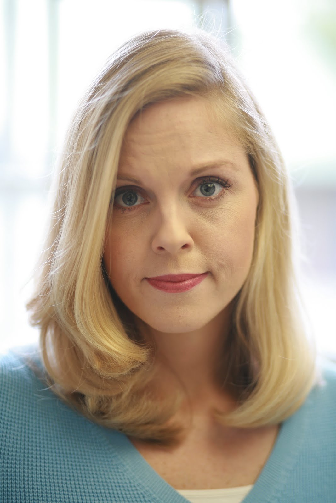 beth shea acting out: April 2010