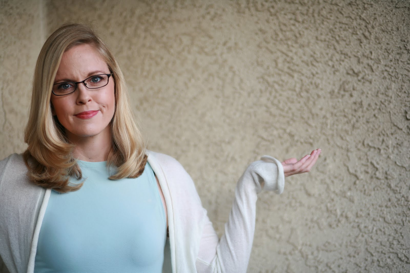 beth shea acting out: April 2010