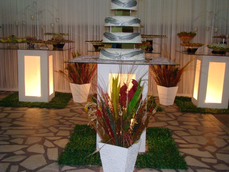 REGINA FESTAS BUFFET: REGINA FESTAS