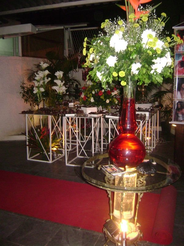 REGINA FESTAS BUFFET: REGINA FESTAS