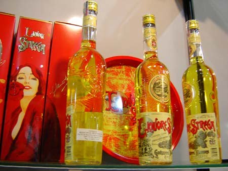 Casa Flora: Conheça o Liquore Strega
