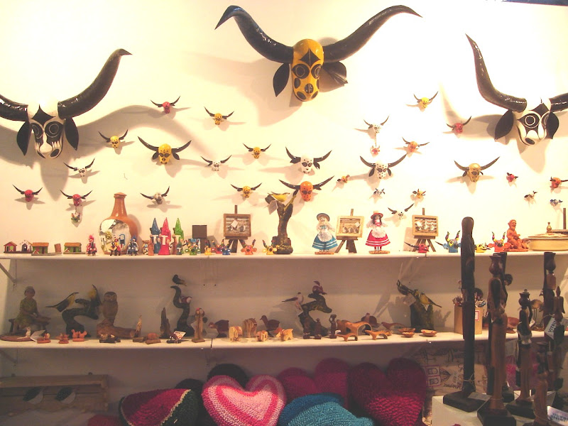 LEAVES OF GRASS: THE ART OF BRAZILIAN HANDICRAFT