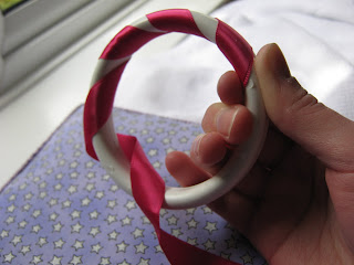 The Craft-Arty Kid (Old blog): Ribbon wrap bracelet