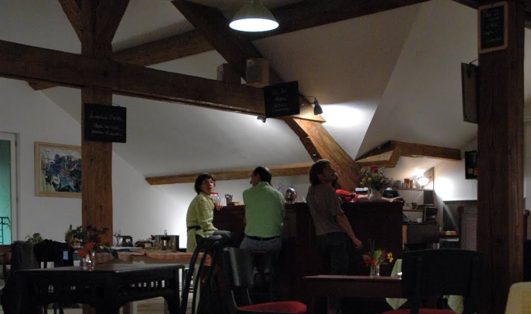 Association l'Entrepot (Besançon) - les ateliers - le café-restaurant