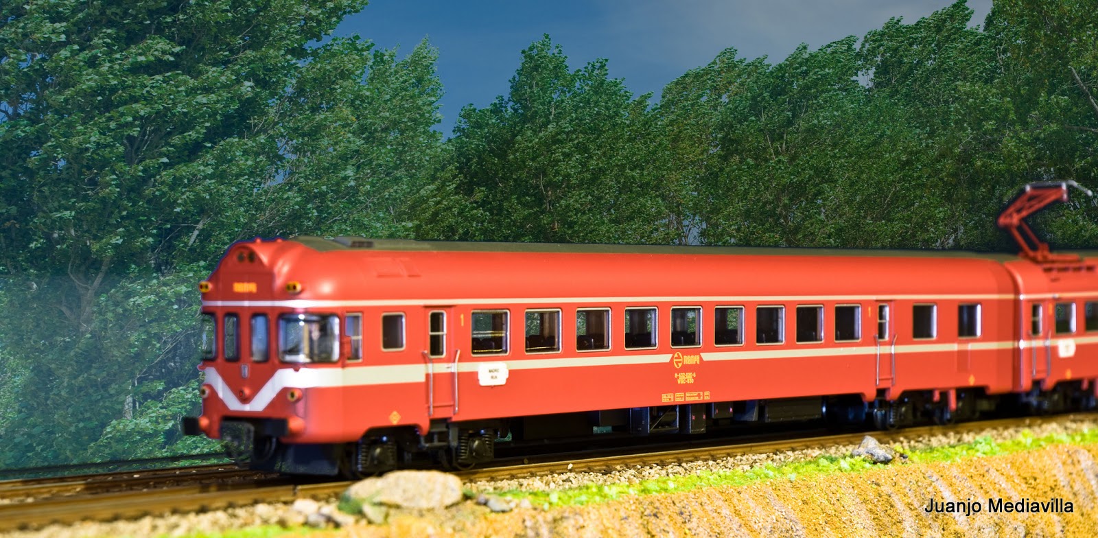 Renfe 432. Electrotrén con destino... | Ferromodelismo JuanjoM