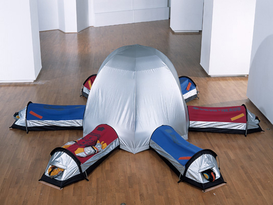 knit-tech: Lucy Orta