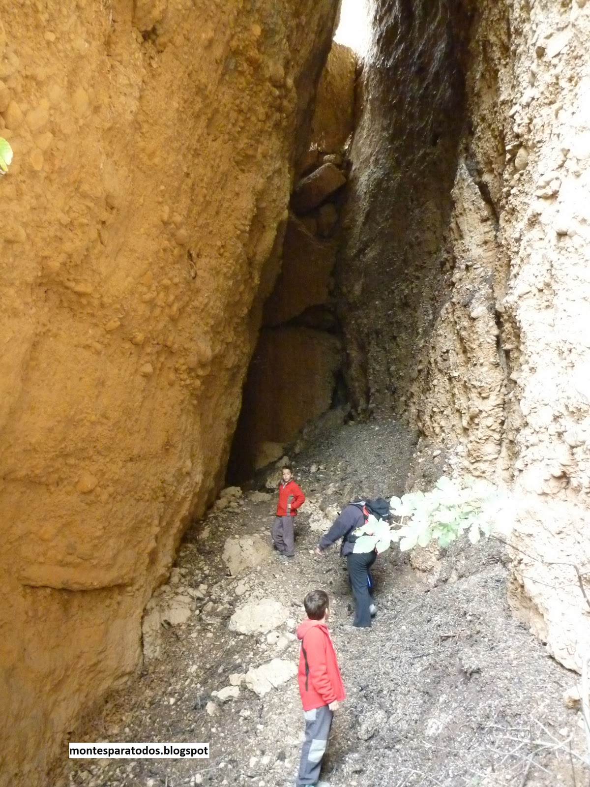montañismo para todos.: Barranco de Valdoria.