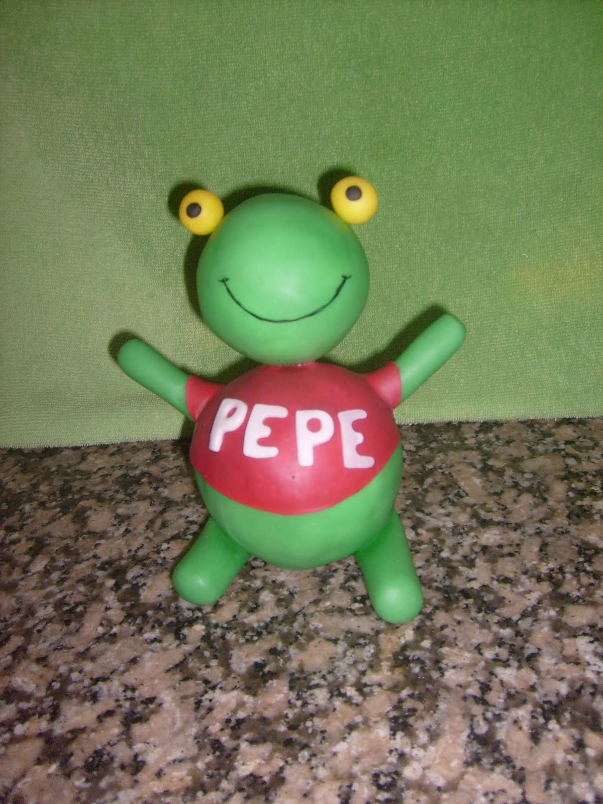 souvenirs mabel: El sapo Pepe y la sapa Pepa