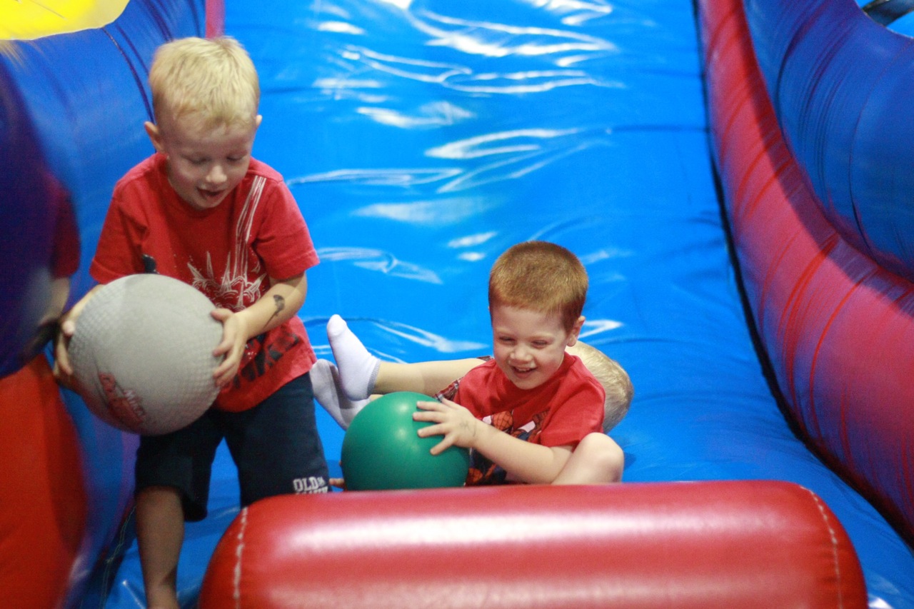 Conner Family Blog: Sam's 4th Birthday - Pump It Up