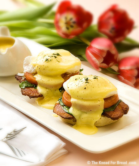 Epicurean Enthusiast: Recipe: Traditional Eggs Benedict